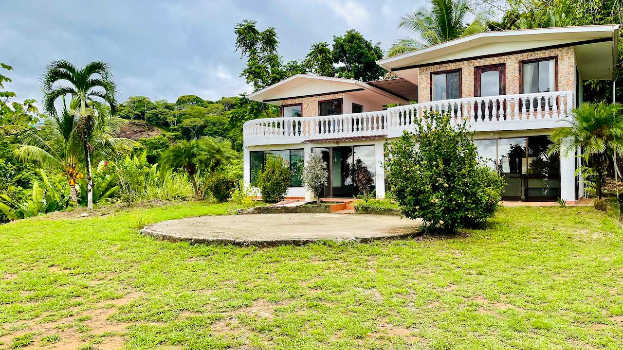 Ocean View Property For Sale With a House and 2 Additional Ocean View ...